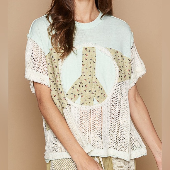 POL | Tops | Nwt Pol Peace Sign Floral Patch Crochet Short Sleeve Tee ...